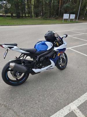 Suzuki GSX-R 2020 Viļņa, ar dzinēja tilpumu 0.75 L un nobraukumu 7 tūkst. km par 7999 €, foto 5 vietnē AUTOMOTO.COM.LV