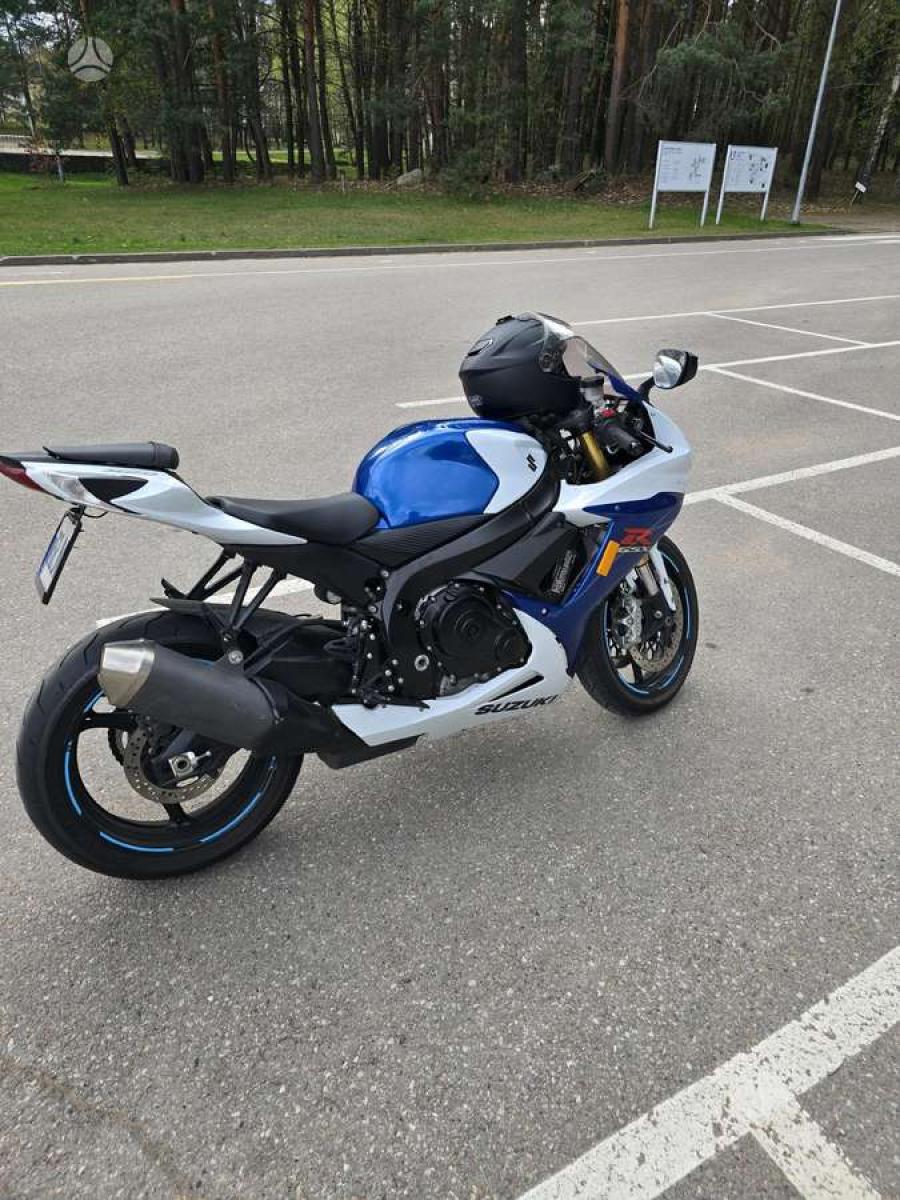 Suzuki GSX-R 2020 Viļņa, ar dzinēja tilpumu 0.75 L un nobraukumu 7 tūkst. km par 7999 €, foto 5 vietnē AUTOMOTO.COM.LV
