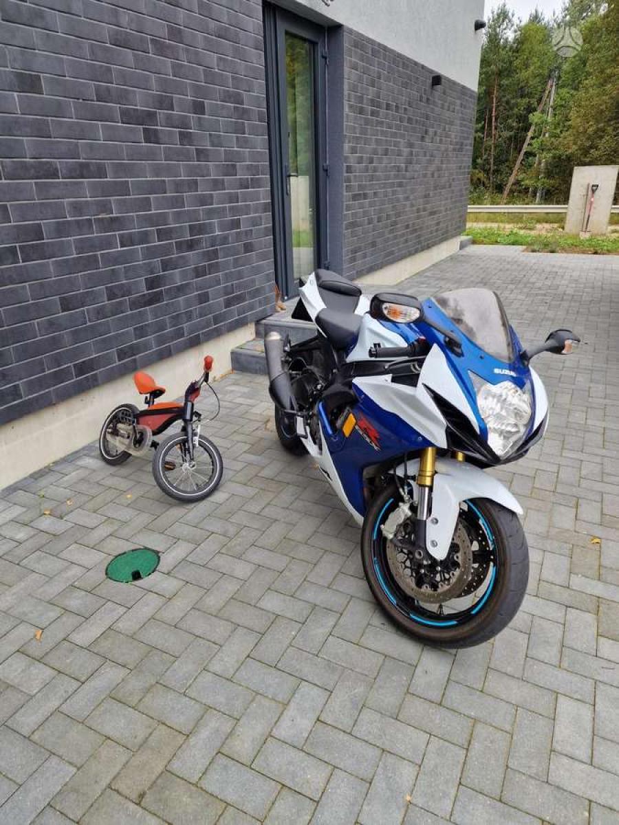 Suzuki GSX-R 2020 Viļņa, ar dzinēja tilpumu 0.75 L un nobraukumu 7 tūkst. km par 7999 €, foto 7 vietnē AUTOMOTO.COM.LV