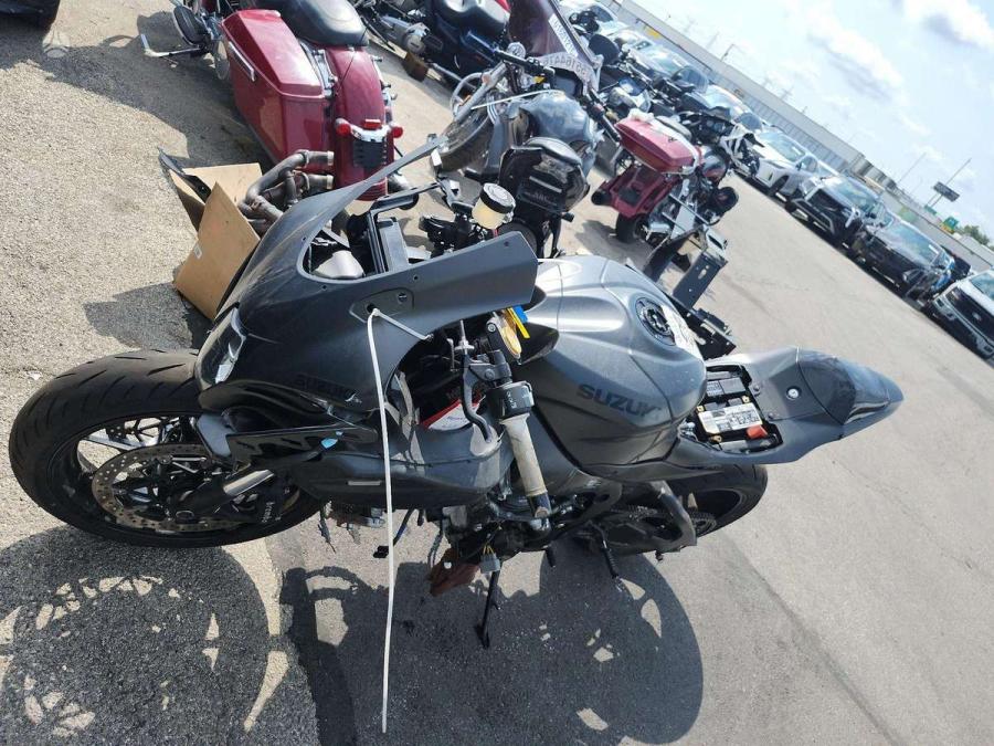 Сузуки GSX-R 2021 в Клайпеда, объемом двигателя 1.00 л и пробегом 16 тыс. км за 4750 €, фото 9 на AUTOMOTO.COM.LV