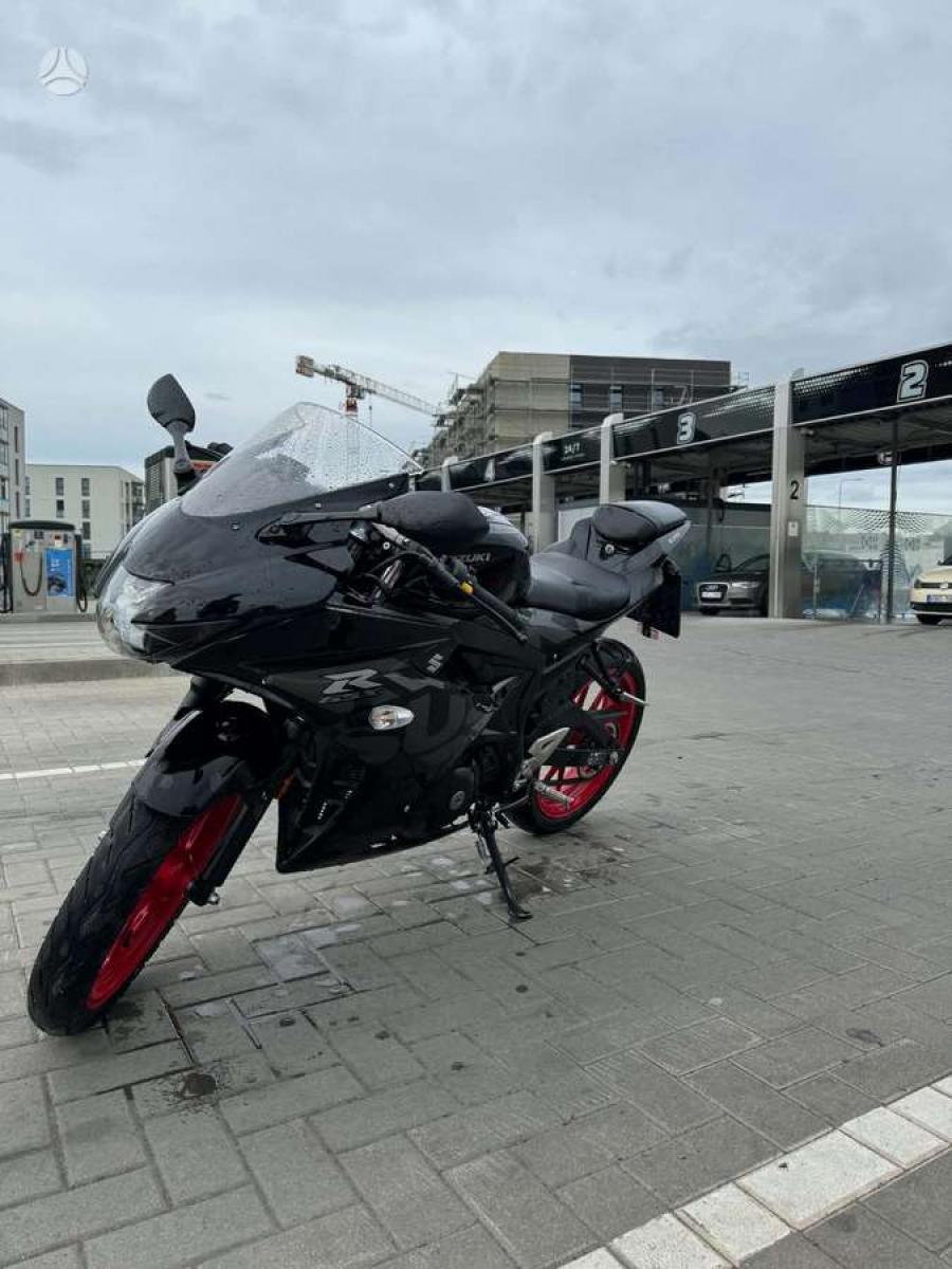Сузуки GSX-R 2023 в Гаргждай, объемом двигателя 0.13 л и пробегом 13 тыс. км за 4000 €, фото 5 на AUTOMOTO.COM.LV