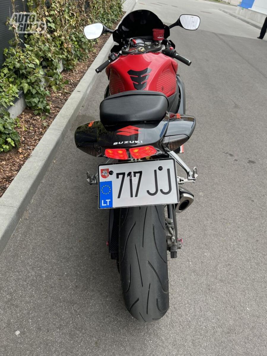 Sarkans Suzuki GSX-R 2006 Klaipėda, ar dzinēja tilpumu 0.75 L un nobraukumu 39 tūkst. km par 4500 €, foto 9 vietnē AUTOMOTO.COM.LV