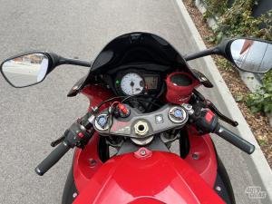 Sarkans Suzuki GSX-R 2006 Klaipėda, ar dzinēja tilpumu 0.75 L un nobraukumu 39 tūkst. km par 4500 €, foto 10 vietnē AUTOMOTO.COM.LV