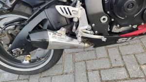 Красный Сузуки GSX-R 2006 в Вильнюс, объемом двигателя 0.60 л и пробегом 24 тыс. км за 4300 €, фото 7 на AUTOMOTO.COM.LV