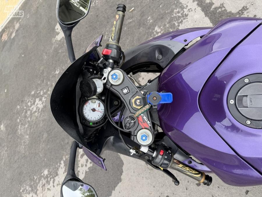 Violets Suzuki GSX-R 2008 Naujoji Akmenė, ar dzinēja tilpumu 0.60 L un nobraukumu 54 tūkst. km par 3799 €, foto 7 vietnē AUTOMOTO.COM.LV