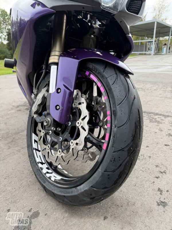 Violets Suzuki GSX-R 2008 Naujoji Akmenė, ar dzinēja tilpumu 0.60 L un nobraukumu 54 tūkst. km par 3799 €, foto 9 vietnē AUTOMOTO.COM.LV