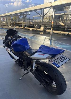 Balts Suzuki GSX-R 2006 Viļņa, ar dzinēja tilpumu 0.60 L un nobraukumu 51 tūkst. km par 4500 €, foto 6 vietnē AUTOMOTO.COM.LV