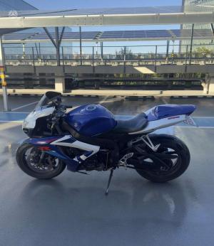 Balts Suzuki GSX-R 2006 Viļņa, ar dzinēja tilpumu 0.60 L un nobraukumu 51 tūkst. km par 4500 €, foto 7 vietnē AUTOMOTO.COM.LV