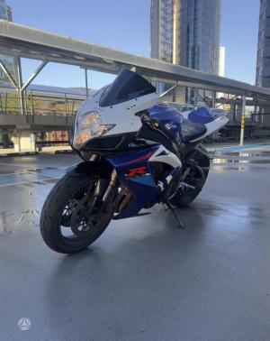 Balts Suzuki GSX-R 2006 Viļņa, ar dzinēja tilpumu 0.60 L un nobraukumu 51 tūkst. km par 4500 €, foto 8 vietnē AUTOMOTO.COM.LV