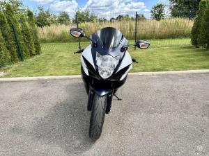 White Suzuki GSX-R 2023 in Vilnius, with an engine capacity of 0.60 L and mileage of 20 thousand km for 5499 €, photo 7 on AUTOMOTO.COM.LV