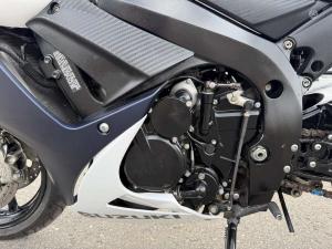 White Suzuki GSX-R 2023 in Vilnius, with an engine capacity of 0.60 L and mileage of 20 thousand km for 5499 €, photo 13 on AUTOMOTO.COM.LV