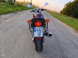 Red Suzuki GSX 1999 in Pasvalys, with an engine capacity of 0.75 L and mileage of 60 thousand km for 1800 €, photo 5 on AUTOMOTO.COM.LV