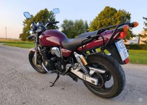 Red Suzuki GSX 1999 in Pasvalys, with an engine capacity of 0.75 L and mileage of 60 thousand km for 1800 €, photo 7 on AUTOMOTO.COM.LV