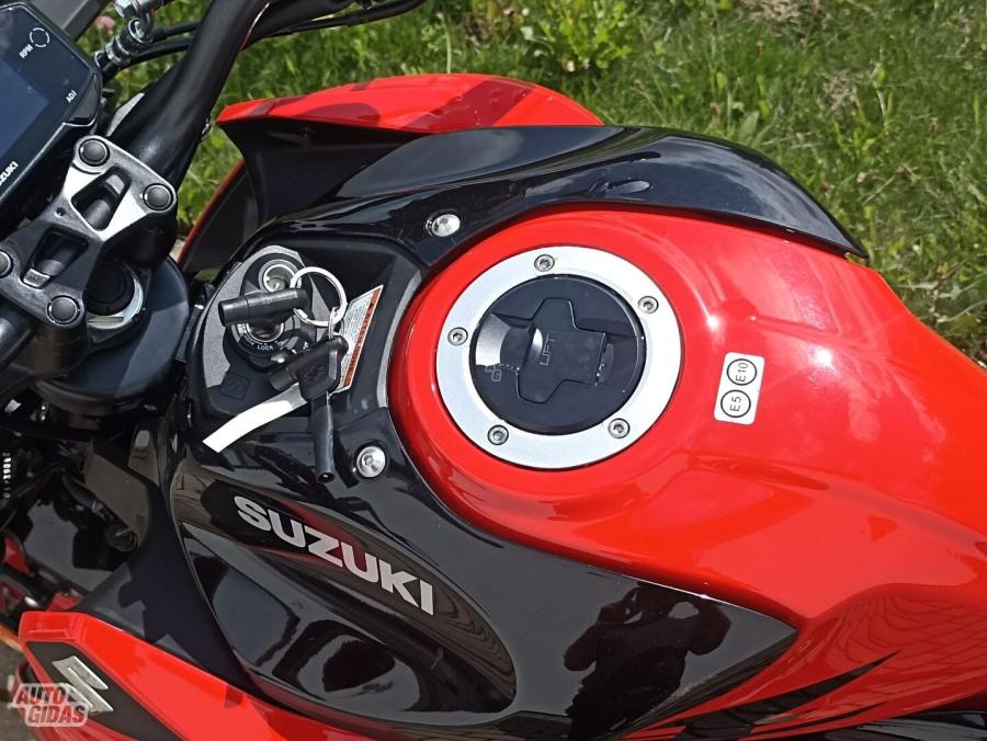 Red Suzuki GSX 2024 in Kaunas, with an engine capacity of 0.12 L and mileage of 2 thousand km for 3206 €, photo 4 on AUTOMOTO.COM.LV