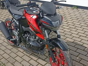 Sarkans Suzuki GSX 2024 Kauņa, ar dzinēja tilpumu 0.12 L un nobraukumu 2 tūkst. km par 3206 €, foto 3 vietnē AUTOMOTO.COM.LV