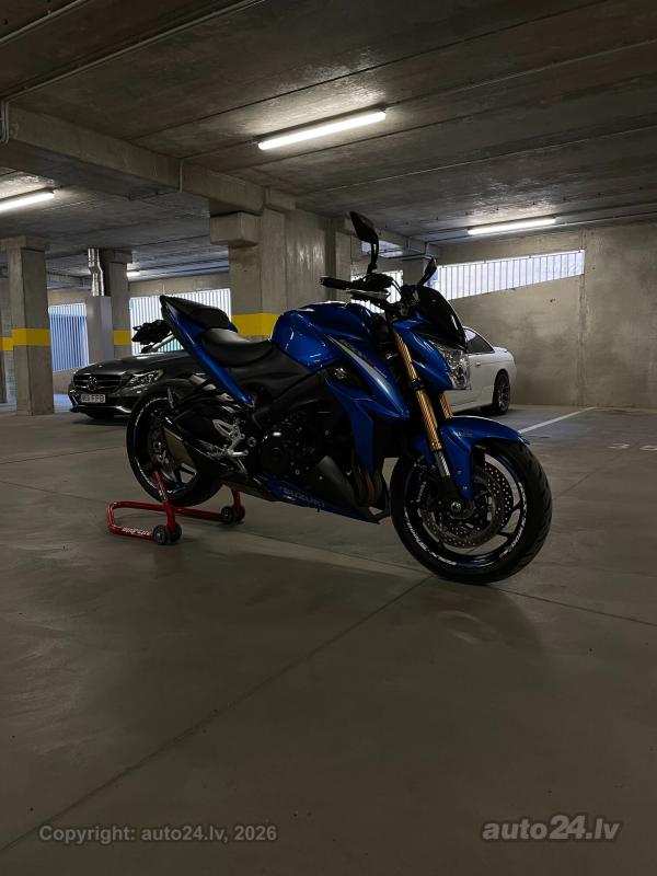 Blue Suzuki GSX-S 1000 2016 in Tallinn, with an engine capacity of 1.00 L and mileage of 40 thousand km for 6990 €, photo 2 on AUTOMOTO.COM.LV