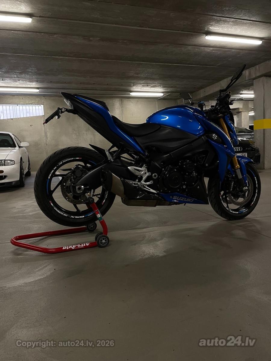 Blue Suzuki GSX-S 1000 2016 in Tallinn, with an engine capacity of 1.00 L and mileage of 40 thousand km for 6990 €, photo 4 on AUTOMOTO.COM.LV