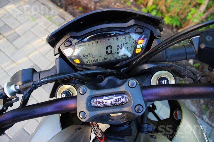 Suzuki GSX-S 1000 2015 in Tukums, with an engine capacity of 1.00 L and mileage of 0 thousand km for 6700 €, photo 6 on AUTOMOTO.COM.LV