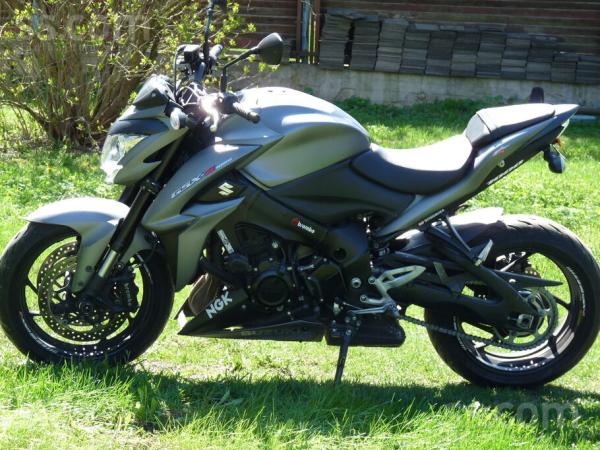 Suzuki GSX-S 1000 2016 in Riga, with an engine capacity of 1.00 L and mileage of 0 thousand km for 6999 €, photo 4 on AUTOMOTO.COM.LV