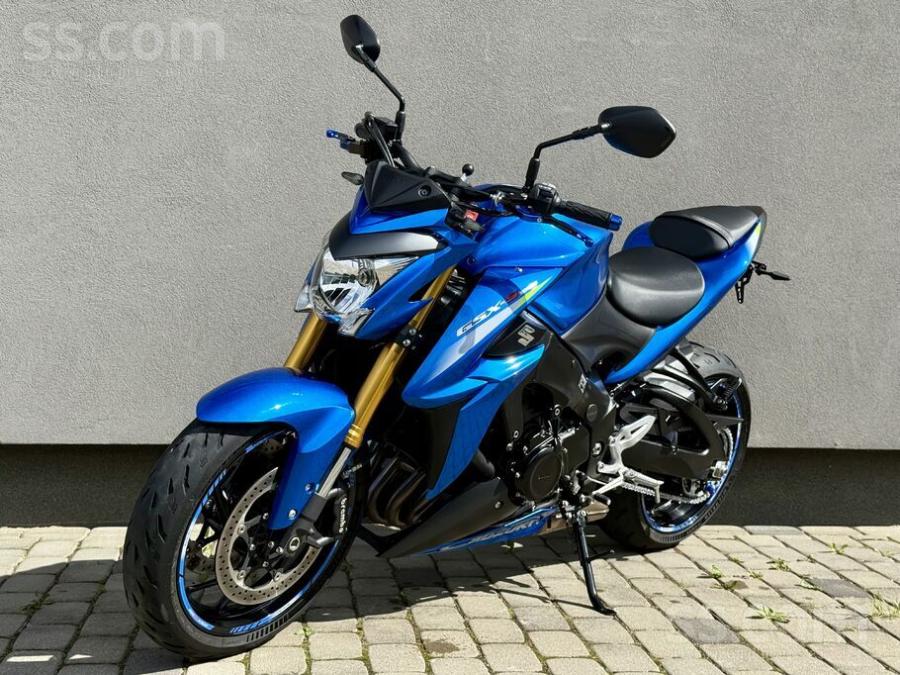 Suzuki GSX-S 1000 2016 in Riga, with an engine capacity of 1.00 L and mileage of 0 thousand km for 6200 €, photo 1 on AUTOMOTO.COM.LV