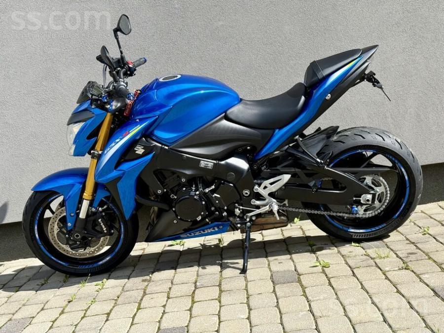 Suzuki GSX-S 1000 2016 in Riga, with an engine capacity of 1.00 L and mileage of 0 thousand km for 6200 €, photo 3 on AUTOMOTO.COM.LV