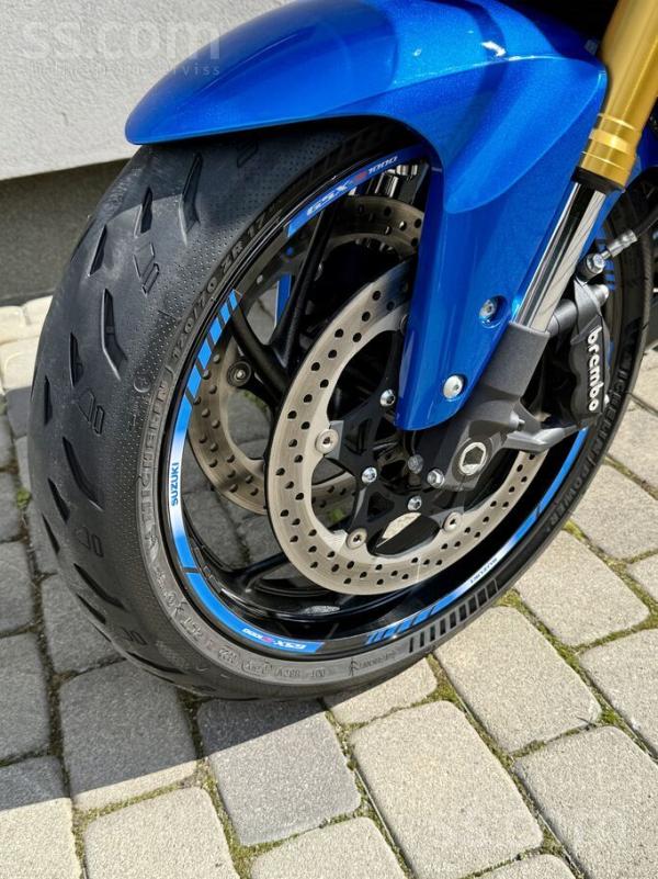 Suzuki GSX-S 1000 2016 in Riga, with an engine capacity of 1.00 L and mileage of 0 thousand km for 6200 €, photo 8 on AUTOMOTO.COM.LV