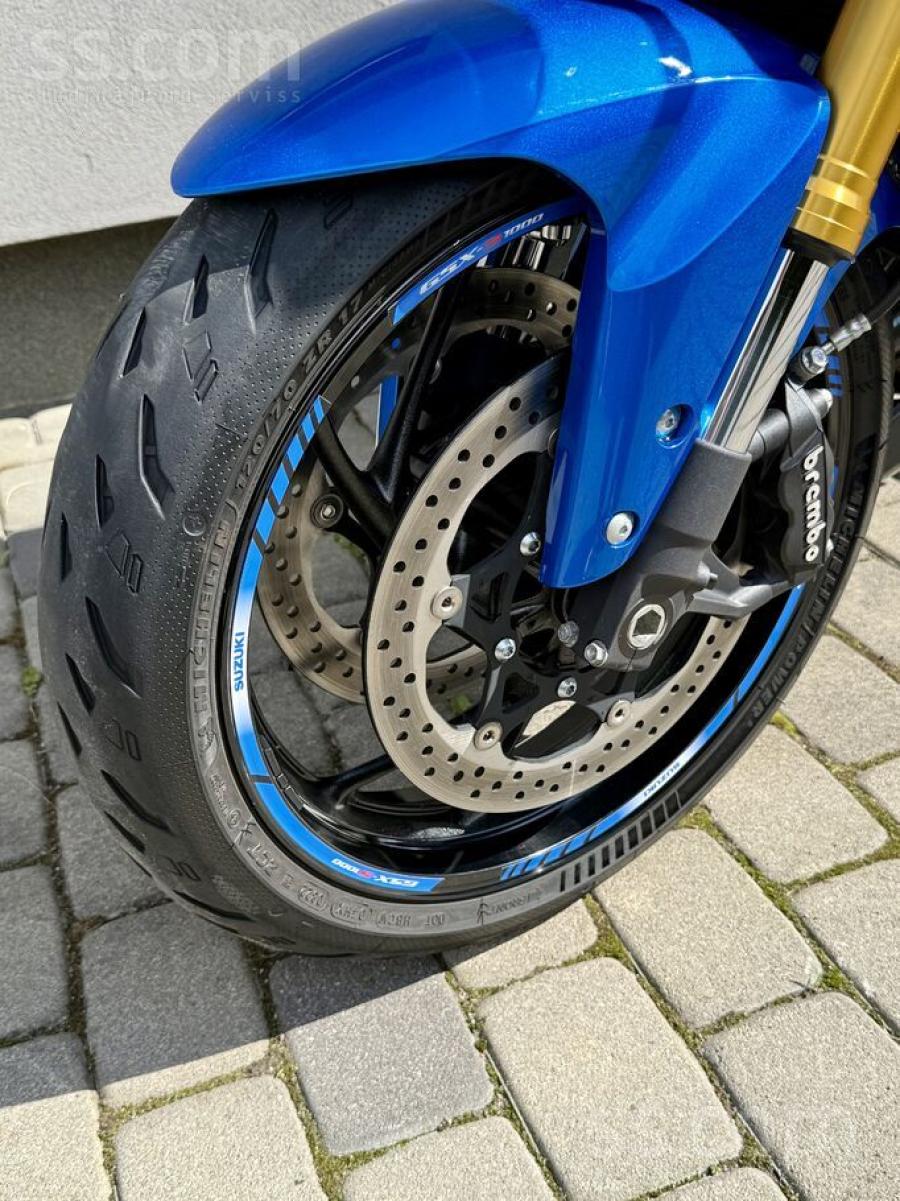 Suzuki GSX-S 1000 2016 in Riga, with an engine capacity of 1.00 L and mileage of 0 thousand km for 6200 €, photo 9 on AUTOMOTO.COM.LV