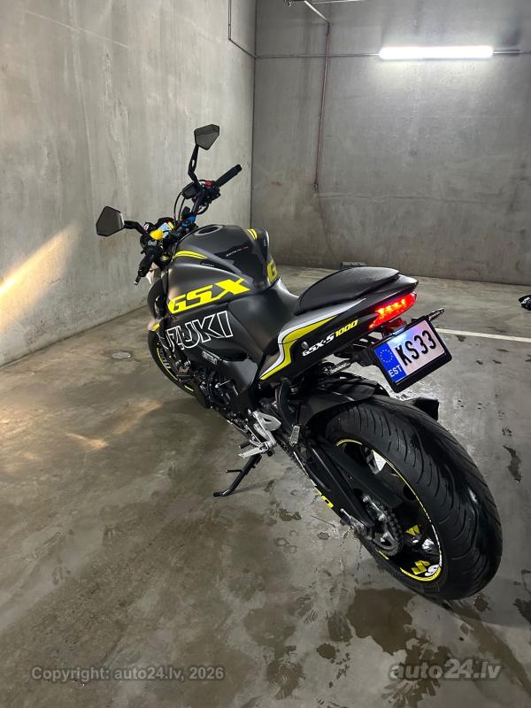 Suzuki GSX-S 1000 2016 in Tallinn, with an engine capacity of 1.00 L and mileage of 19 thousand km for 7600 €, photo 8 on AUTOMOTO.COM.LV