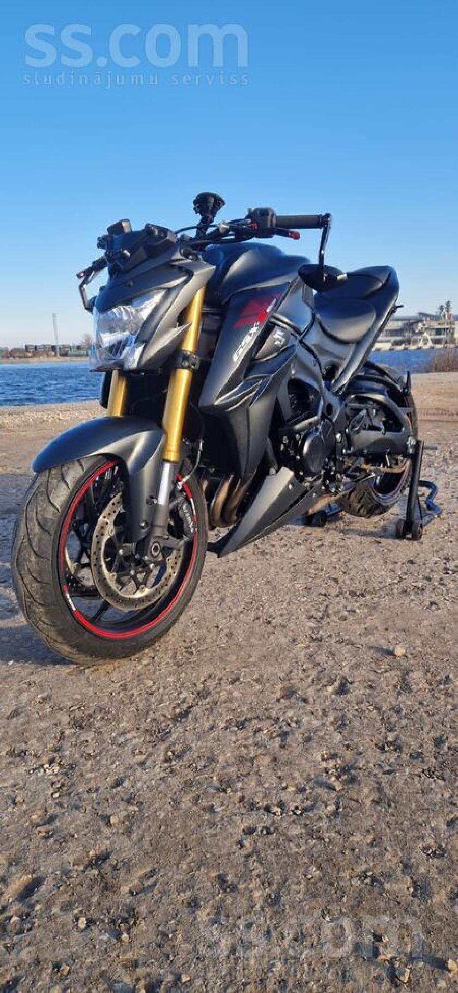 Сузуки GSX-S 1000 2020 в Юрмала, объемом двигателя 1.00 л и пробегом 0 тыс. км за 7000 €, фото 4 на AUTOMOTO.COM.LV