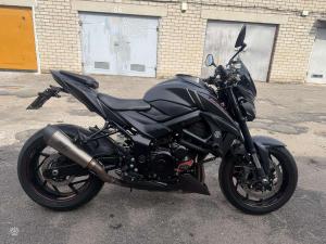 Black Suzuki GSX-S 2017 in Kaunas, with an engine capacity of 0.75 L and mileage of 38 thousand km for 5850 €, photo 1 on AUTOMOTO.COM.LV