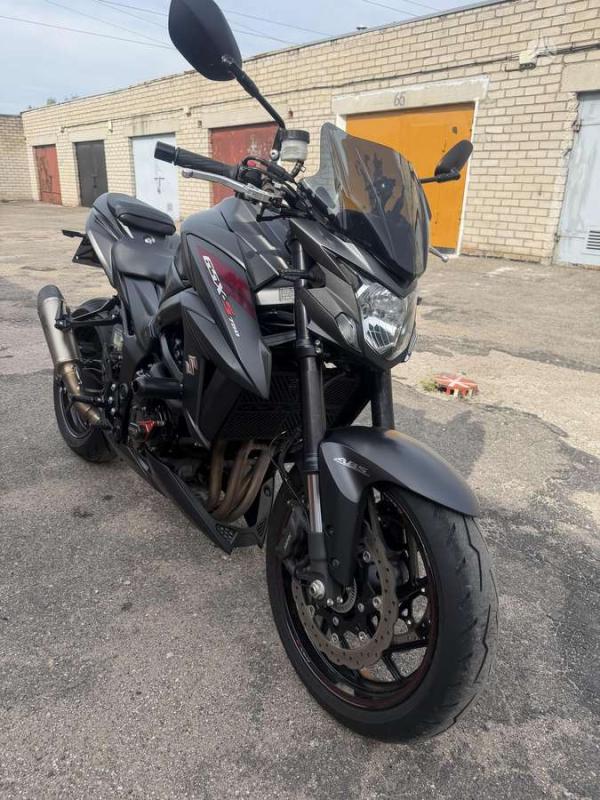Black Suzuki GSX-S 2017 in Kaunas, with an engine capacity of 0.75 L and mileage of 38 thousand km for 5850 €, photo 4 on AUTOMOTO.COM.LV