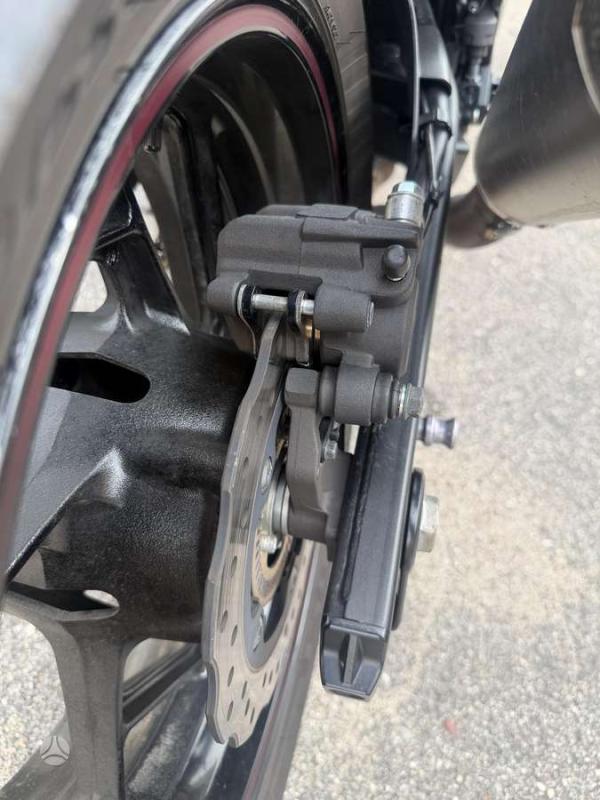 Black Suzuki GSX-S 2017 in Kaunas, with an engine capacity of 0.75 L and mileage of 38 thousand km for 5850 €, photo 10 on AUTOMOTO.COM.LV