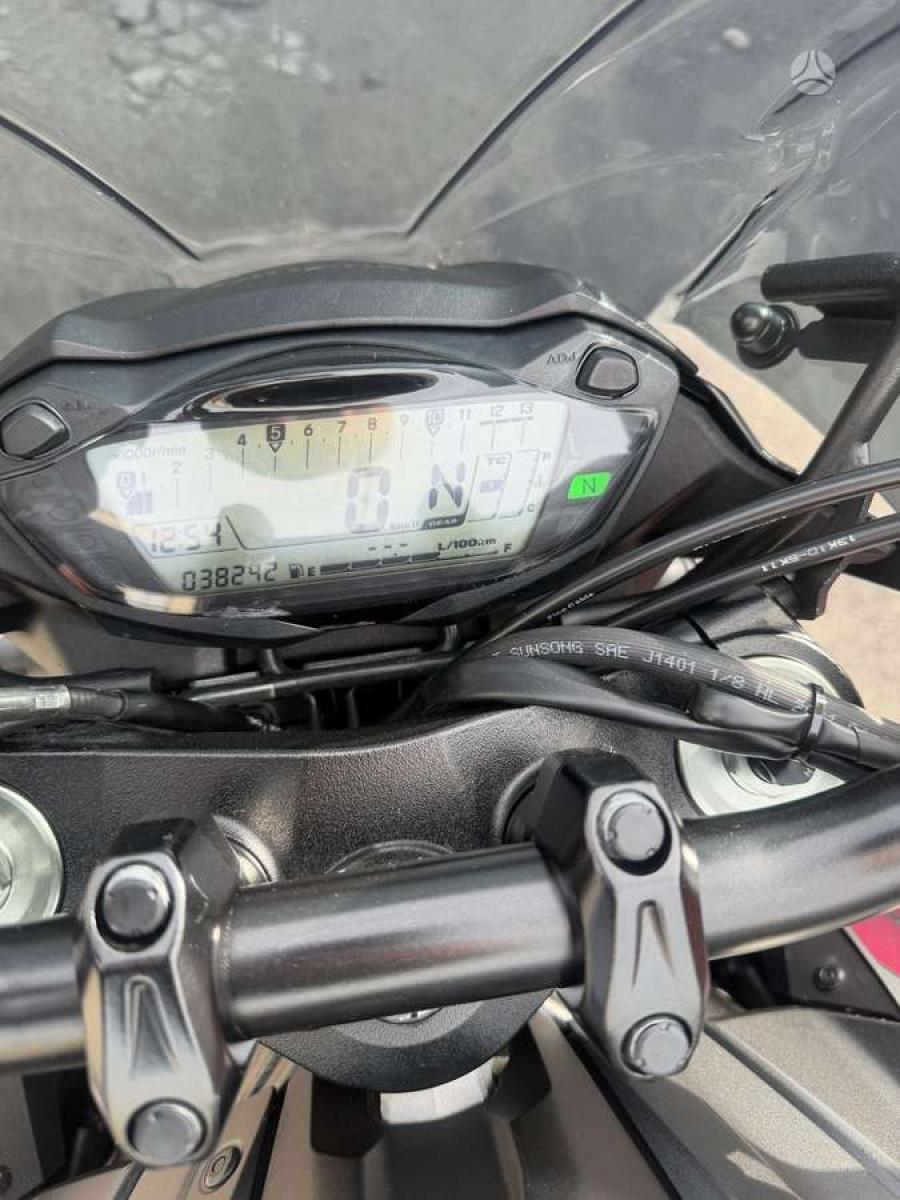 Black Suzuki GSX-S 2017 in Kaunas, with an engine capacity of 0.75 L and mileage of 38 thousand km for 5850 €, photo 13 on AUTOMOTO.COM.LV