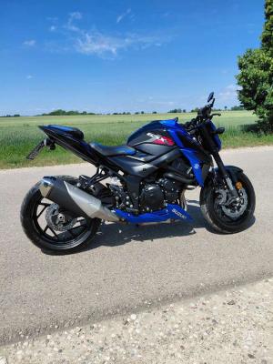 Black Suzuki GSX-S 2018 in Marijampole, with an engine capacity of 0.75 L and mileage of 14 thousand km for 5000 €, photo  on AUTOMOTO.COM.LV