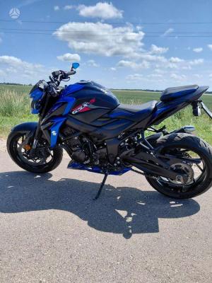 Черный Сузуки GSX-S 2018 в Мариямполе, объемом двигателя 0.75 л и пробегом 14 тыс. км за 5000 €, фото 6 на AUTOMOTO.COM.LV