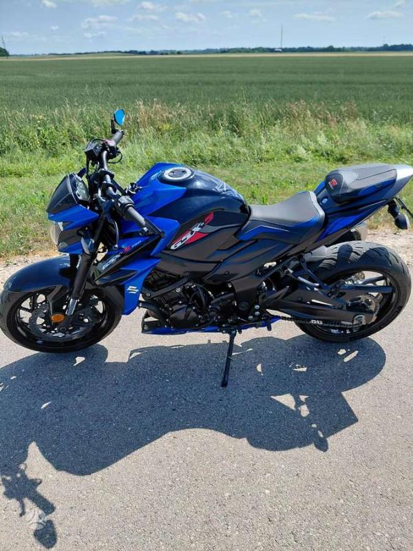 Melns Suzuki GSX-S 2018 Marijampole, ar dzinēja tilpumu 0.75 L un nobraukumu 14 tūkst. km par 5000 €, foto 9 vietnē AUTOMOTO.COM.LV