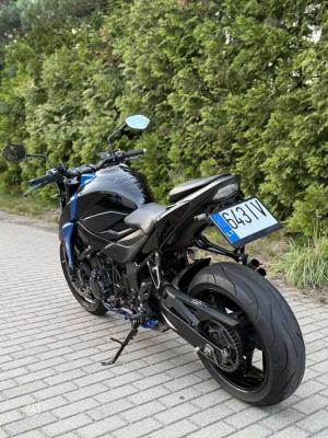 Черный Сузуки GSX-S 2018 в Клайпеда, объемом двигателя 0.75 л и пробегом 28 тыс. км за 5950 €, фото 4 на AUTOMOTO.COM.LV
