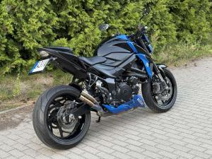 Черный Сузуки GSX-S 2018 в Клайпеда, объемом двигателя 0.75 л и пробегом 28 тыс. км за 5950 €, фото 5 на AUTOMOTO.COM.LV