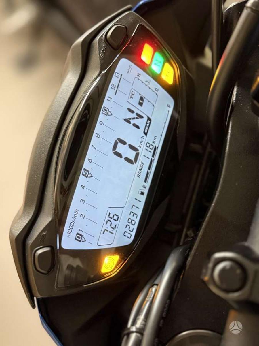 Черный Сузуки GSX-S 2018 в Клайпеда, объемом двигателя 0.75 л и пробегом 28 тыс. км за 5950 €, фото 15 на AUTOMOTO.COM.LV
