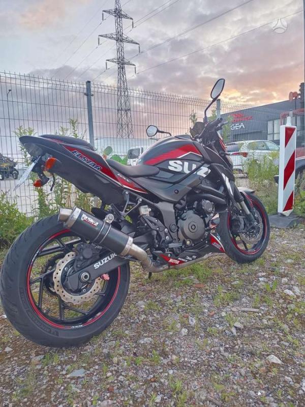 Black Suzuki GSX-S 2019 in Kaunas, with an engine capacity of 0.75 L and mileage of 60 thousand km for 4350 €, photo 2 on AUTOMOTO.COM.LV