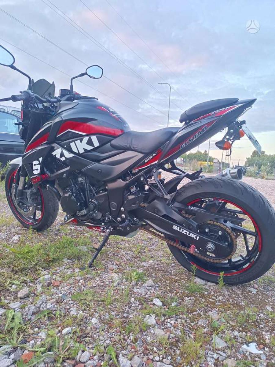 Black Suzuki GSX-S 2019 in Kaunas, with an engine capacity of 0.75 L and mileage of 60 thousand km for 4350 €, photo 4 on AUTOMOTO.COM.LV