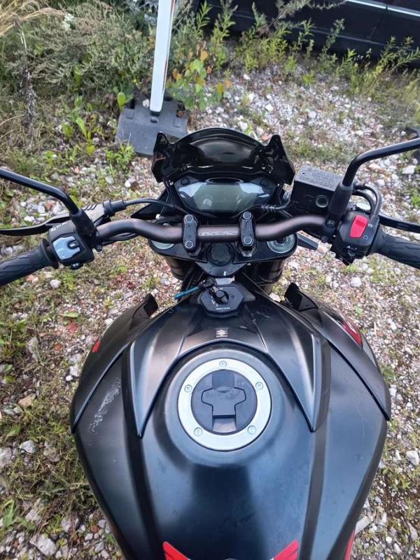 Black Suzuki GSX-S 2019 in Kaunas, with an engine capacity of 0.75 L and mileage of 60 thousand km for 4350 €, photo 7 on AUTOMOTO.COM.LV