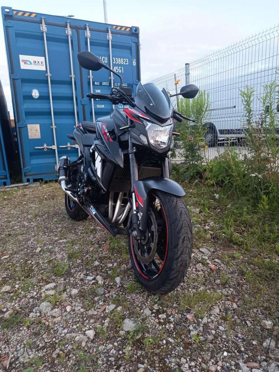 Black Suzuki GSX-S 2019 in Kaunas, with an engine capacity of 0.75 L and mileage of 60 thousand km for 4350 €, photo 13 on AUTOMOTO.COM.LV