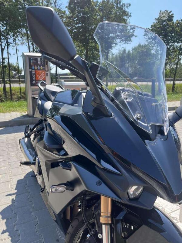 Черный Сузуки GSX-S 2022 в Вильнюс, объемом двигателя 1.00 л и пробегом 19 тыс. км за 9499 €, фото 3 на AUTOMOTO.COM.LV