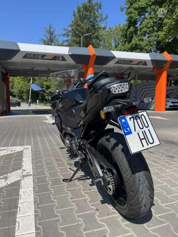Черный Сузуки GSX-S 2022 в Вильнюс, объемом двигателя 1.00 л и пробегом 19 тыс. км за 9499 €, фото 7 на AUTOMOTO.COM.LV