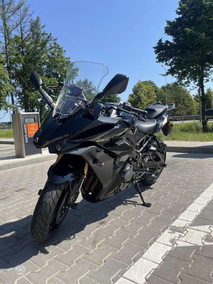 Black Suzuki GSX-S 2022 in Vilnius, with an engine capacity of 1.00 L and mileage of 19 thousand km for 9499 €, photo 13 on AUTOMOTO.COM.LV