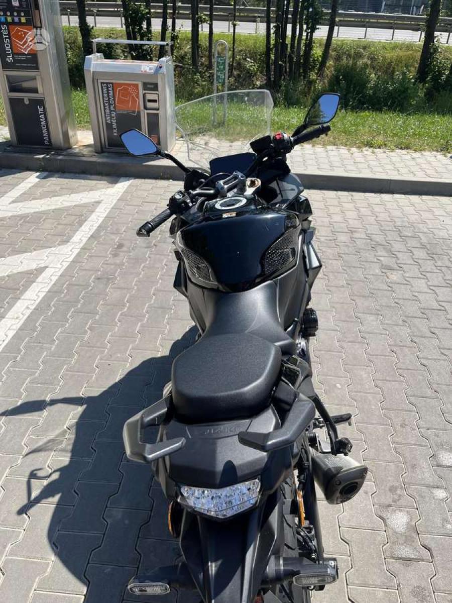 Black Suzuki GSX-S 2022 in Vilnius, with an engine capacity of 1.00 L and mileage of 19 thousand km for 9499 €, photo 14 on AUTOMOTO.COM.LV