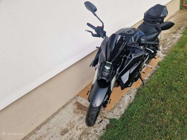 Черный Сузуки GSX-S 2022 в Кедайняй, объемом двигателя 1.00 л и пробегом 11 тыс. км за 7250 €, фото 7 на AUTOMOTO.COM.LV