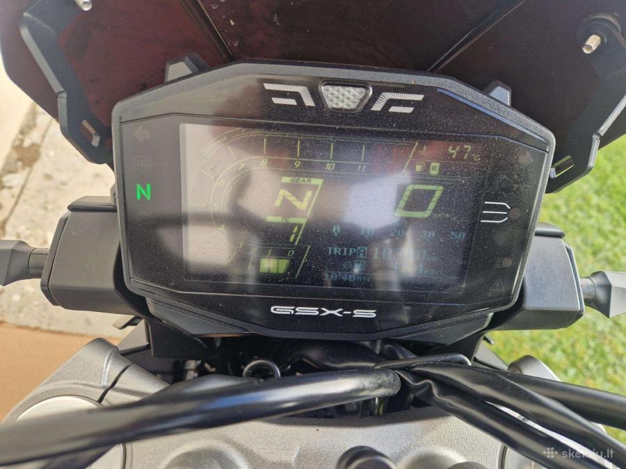 Черный Сузуки GSX-S 2022 в Кедайняй, объемом двигателя 1.00 л и пробегом 11 тыс. км за 7250 €, фото 17 на AUTOMOTO.COM.LV