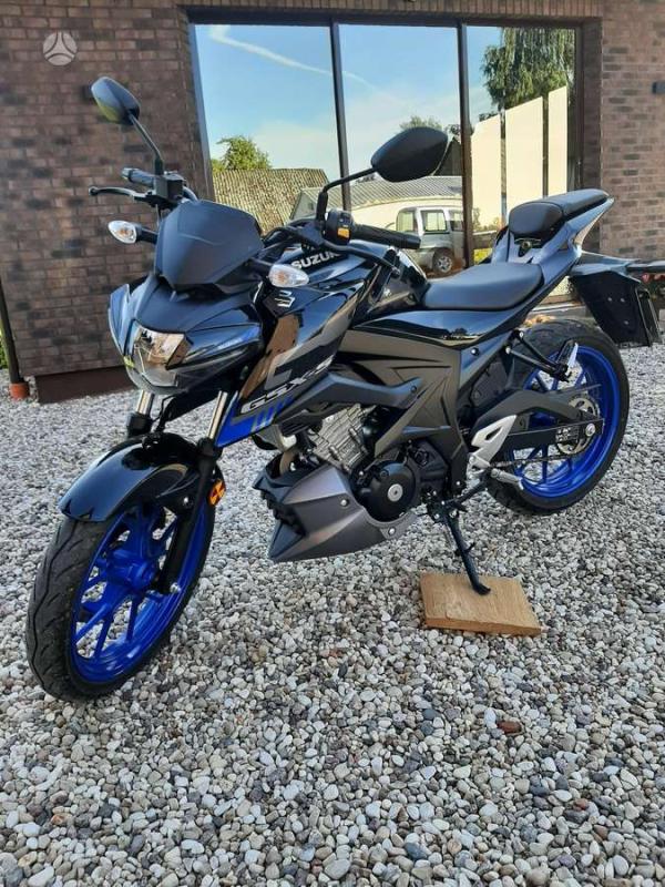 Black Suzuki GSX-S 2023 in Prienai, with an engine capacity of 0.13 L and mileage of 2 thousand km for 3850 €, photo 5 on AUTOMOTO.COM.LV